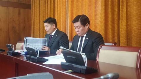 УИХ ЫН ГИШҮҮН Х НЯМБААТАР ЭРДЭНЭТИЙН 51 ХУВЬ ӨНДӨР ОРЛОГОТОЙ ШҮҮГЧДИЙН АСУУДЛААР ТӨРИЙН