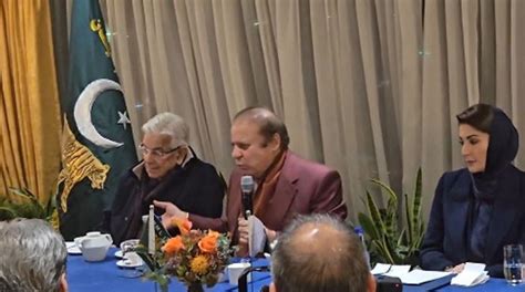 خواجہ آصف سے بدتمیزی کرنیوالوں کی ٹریننگ ہی یہی ہے نواز شریف