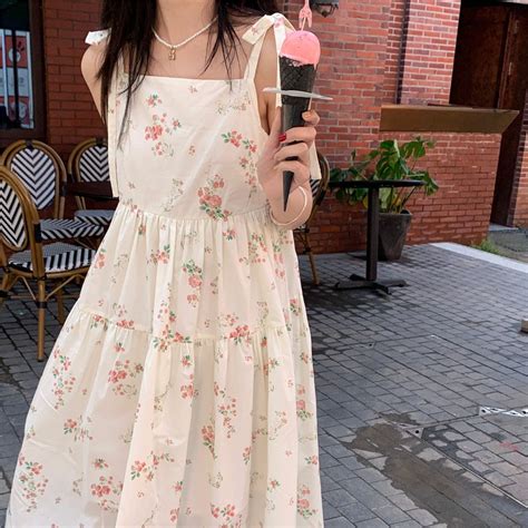 스트랩 뷔스티에 롱원피스 스트랩 플라워 꽃무늬 배색 셔링 러블리 유니크 로맨틱 레이어드 스퀘어넥 봄 여름 민소매