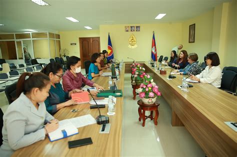 ក្រសួងកិច្ចការនារី និង អង្គការunwomen ពិភាក្សាផ្តោតលើ៣ចំនុចសំខាន់ពាក់ព័ន្ធការលើកកម្ពស់ស្រ្តី