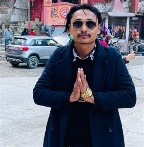 ढुक्क नपर दुखमा आफन्तको साथ पाउछु भनी जे चिजपनि तिम्रो पाउन्जेल