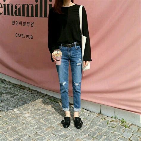 ปักพินโดย Thuy Nguyen ใน Fit Inspo เสื้อผ้าแฟชั่น เสื้อผ้ามีสไตล์