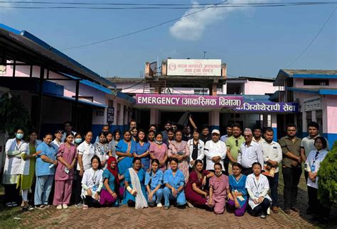 मदन भण्डारी ट्रमा सेन्टरका स्वास्थ्यकर्मी ओपीडी बन्द गरेर आन्दोलनमा उत्रिए