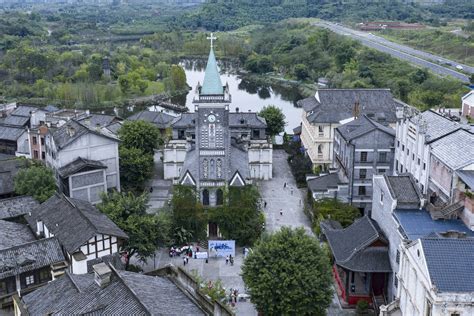 中秋国庆好去处两江国际影城重庆版的冯小刚电影公社 搜狐大视野 搜狐新闻