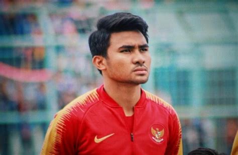 √ Biodata Asnawi Mangkualam Agama Keluarga Pacar Fakta Dan Karir
