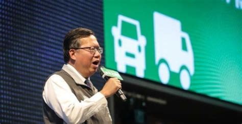 败选一地鸡毛，检讨浮皮潦草：蔡英文拍屁股走人，民进党何去何从？腾讯新闻