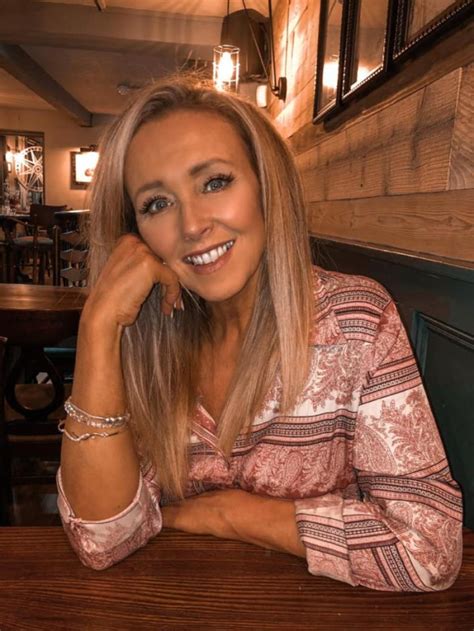 НИЕДНА ЖЕНА НЕМА РОК НА ТРАЕЊЕ „Јас сум 60 годишна мајка на 4 деца и никогаш не сум се