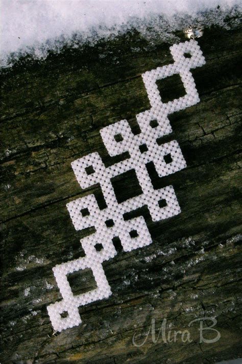 Плетение в крестик. | Seed bead bracelets, Beaded jewlery patterns ...