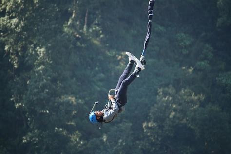 Premium Photo Bungee Jumping