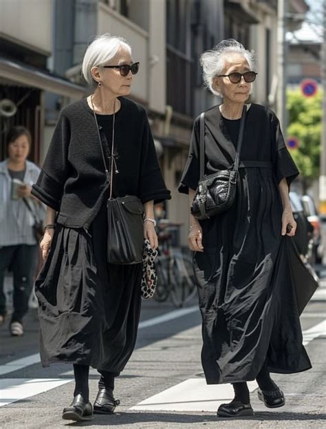 Pin By Daniela Pou On Fashion Classic Style Outfits Fashion Outfits
