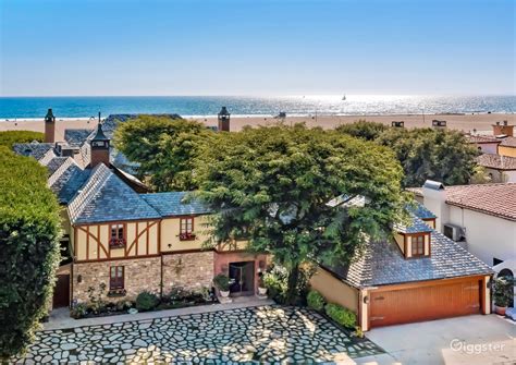 Large House On The Beach Rent This Location On Giggster