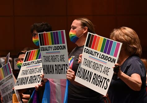 Loudoun County Schools Approves Transgender Student Rights Guidelines