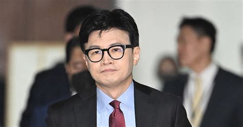 헤럴드pic 법사위 들어서는 한동훈 장관