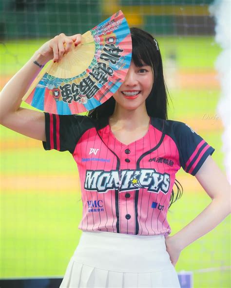 上上禮拜的球賽⚾️ 我居然忙到現在才能發ᐟ ᐟ 球賽、生日、野生澄清湖 七月上旬真的是一個字：「忙」可以形容 當了日本閨女、蔬菜姐姐以及