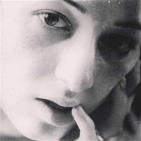 محاله باور کنید مادر واقعی امیرآقاجمالی در ”زی زی گولو” این سن و به این زیبایی باشه