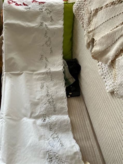 Šlingani Veliki Bijeli Stolnjak 2 M X 130