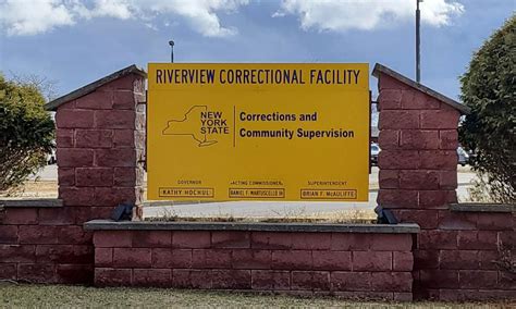 Corrections Officer Charged With Having Sex With Inmates At Ogdensburg