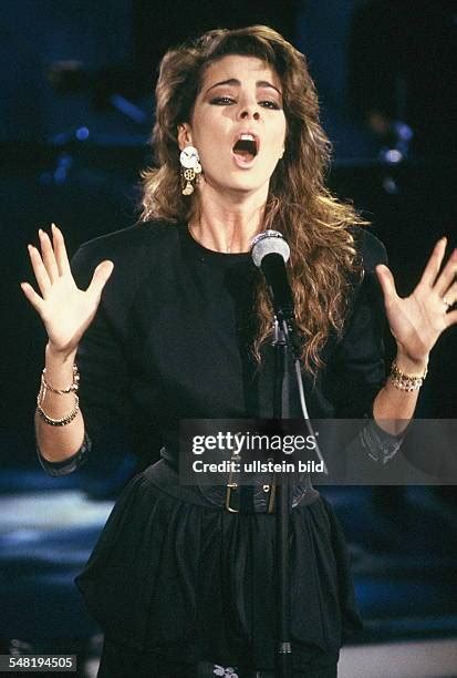 Sandra Singer Photos And Premium High Res Pictures Getty Images