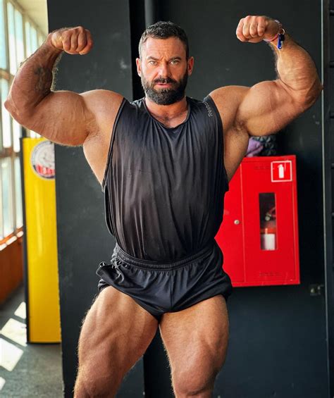 Muscle Daddies On Twitter 🔥 Myumaslov 🔥 Musclethedadde