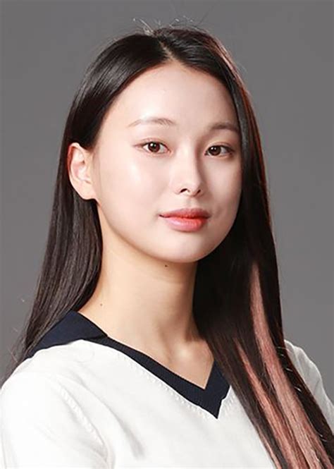 Lee Seung Ah The Golden Spoon Mydramalist