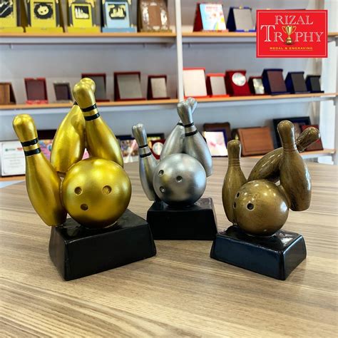 Trofi Bowling Rizal Trophy Kedai Piala And Medal Kuala Lumpur
