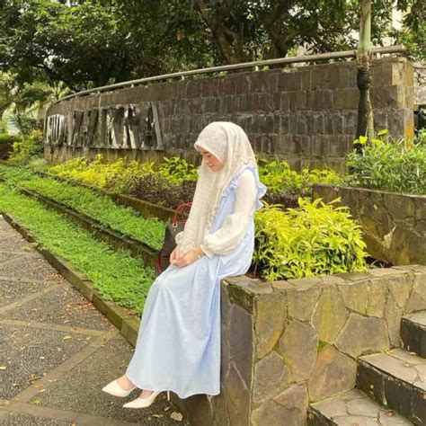 Larissa Chou Biodata Profil Fakta Umur Agama Karier