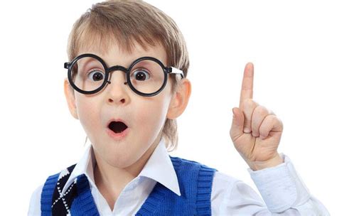 Бездомный мужчина в грязной одежде пришел на свадьбу все с отвращением