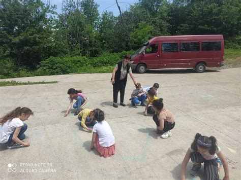 წევის საჯარო სკოლის ეზო მოსწავლეებმა მოხატეს ეტალონი