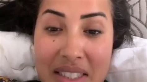 سكينة كلاموركتقلي السم لسلطانة ماشي ذنبي إلى شرفتي Soukaina Glamour