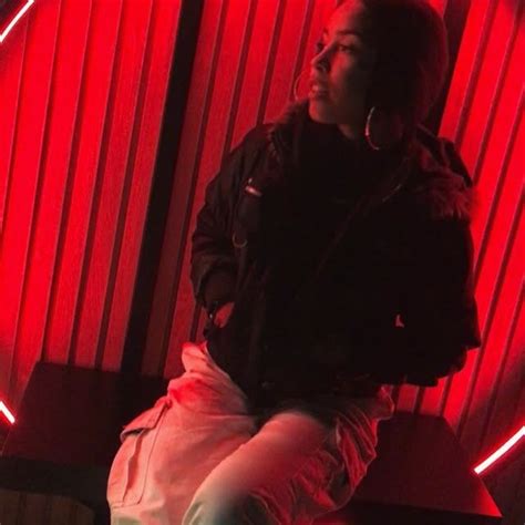 Tia Samy Samy O47 • Threads Say More