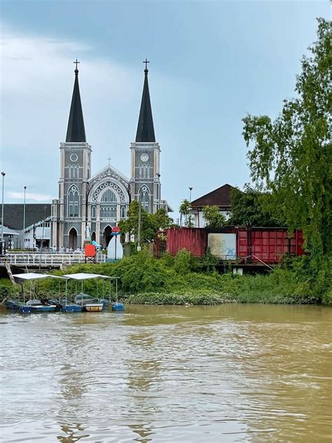 จันทบุรี อัญมณีแห่งภาคตะวันออก 16 เที่ยวไปในชุมชนริมน้ำจันทบูร เที่ยวไทยไปกับทัวร์