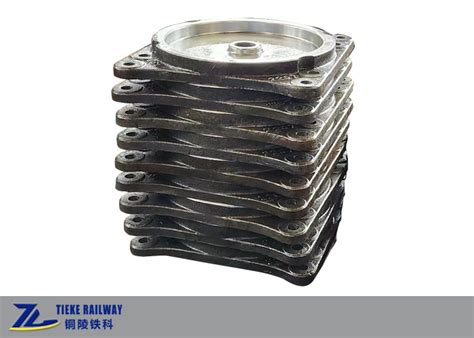 Railway Bogie Parts Lower Pivot Plate Bogie Center Plate Casting Bogie