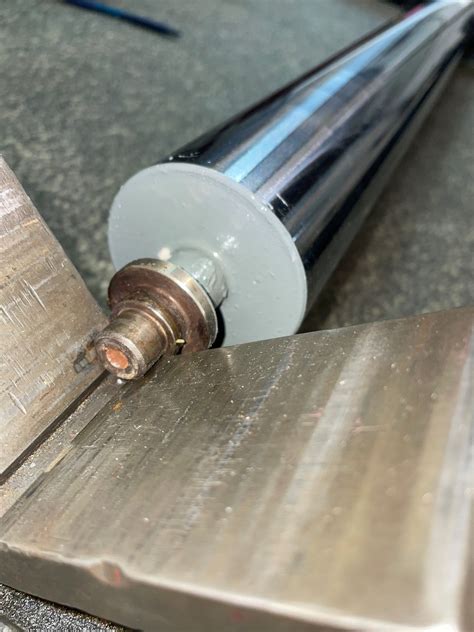 L28 Chrome Pan Roller Hadronics