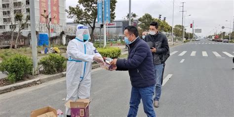 【社区帮困先锋队】警民携手 力保“三站到位”澎湃号·政务澎湃新闻 The Paper