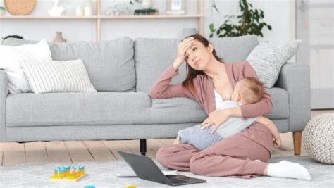 4 Nipples Related Issue During Breastfeeding And Home Remedies जानें