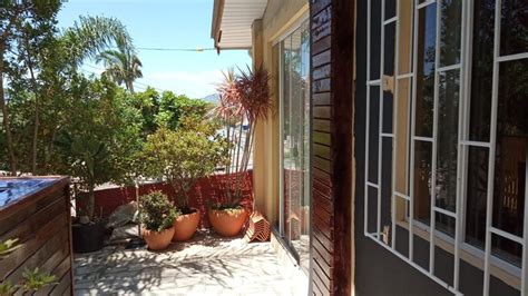 Casa na Rua Manoel João Martins Praia de Fora em Palhoça por R Viva Real