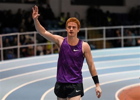 Shawn Barber Canadian World Champion Pole Vaulter Dies At Age 29
