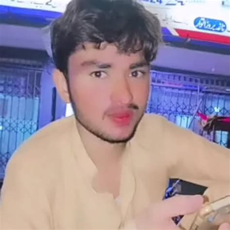 Ahsan Khna Khna2411 • Threads Say More