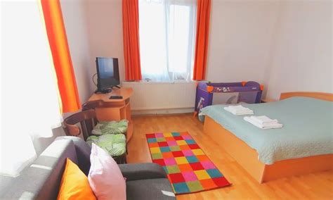 Почивка в планината с панорамна гледка към Балкана