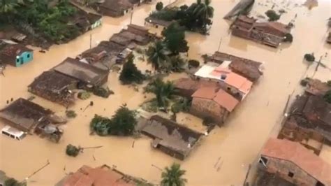 Chuvas no sul da Bahia provocam a evacuação de 3 mil pessoas