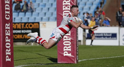 Ex Leigh Leopards Fullback Returns To Former Club Serious About Rugby