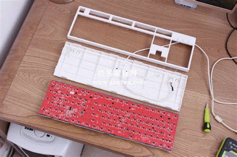 机械键盘按键失灵维修，这里有个案例给你一些思路。