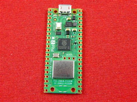 Микроконтроллер Raspberry Pi Pico 2 W с поддержкой Wi Fi и Bluetooth