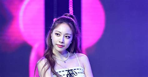 브레이브걸스 은지 매력적인 왕눈좌 사진
