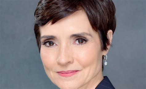 Hebrew News ‏אירוע ברבור שחור בשנת 2024‏ תחקירנית חדשות Cbs עם תחזית אפלה לקראת השנה הבאה