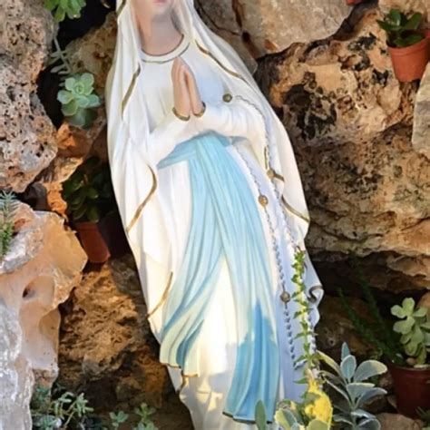 La Historia Y Milagros De La Virgen De Lourdes San Sebastián
