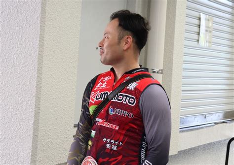 【熊本競輪・再建記念fⅠ】伊藤旭、西島叶子ら熊本選手がファンを笑顔で出迎え｜競輪ニュース｜競輪top｜西スポレースサイト