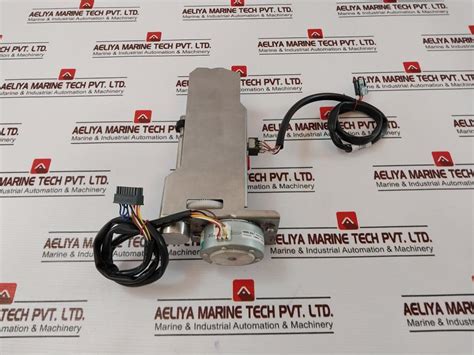 Waters 045319 Hplc Injector Assy W Stepper Motor Pm55l 048 Uaj5 Aeliya Marine Tech