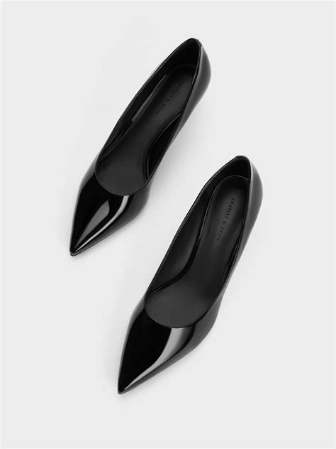 Black Patent Pointed Toe Kitten Heel Pumps Charles And Keith Lk