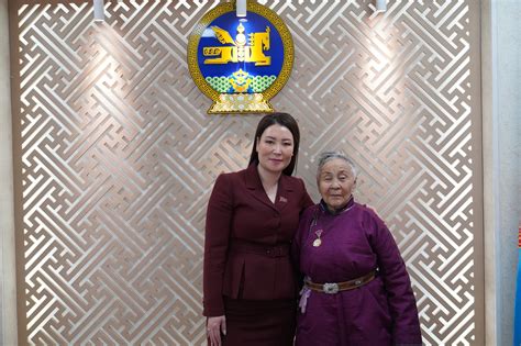 Баянгол ИТХ ТӨРИЙН ДЭЭД ОДОН МЕДАЛЬ ГАРДУУЛЛАА